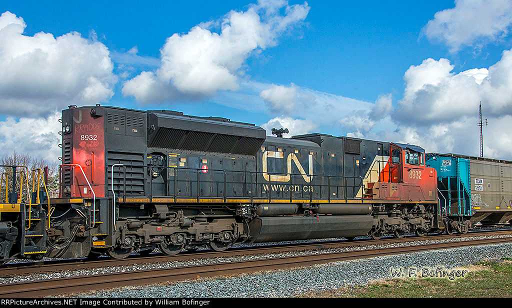 CN 8932